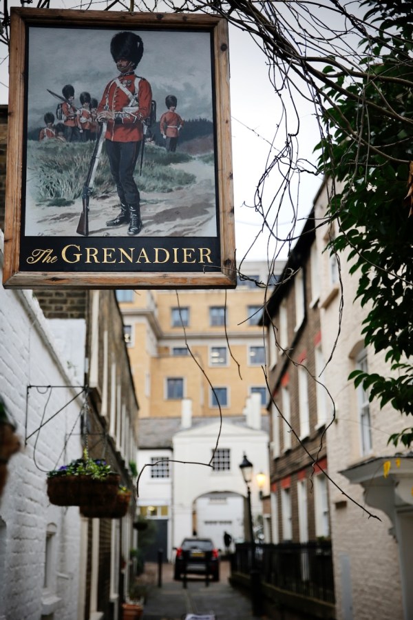 London pubs – The Grenadier – The London Walker